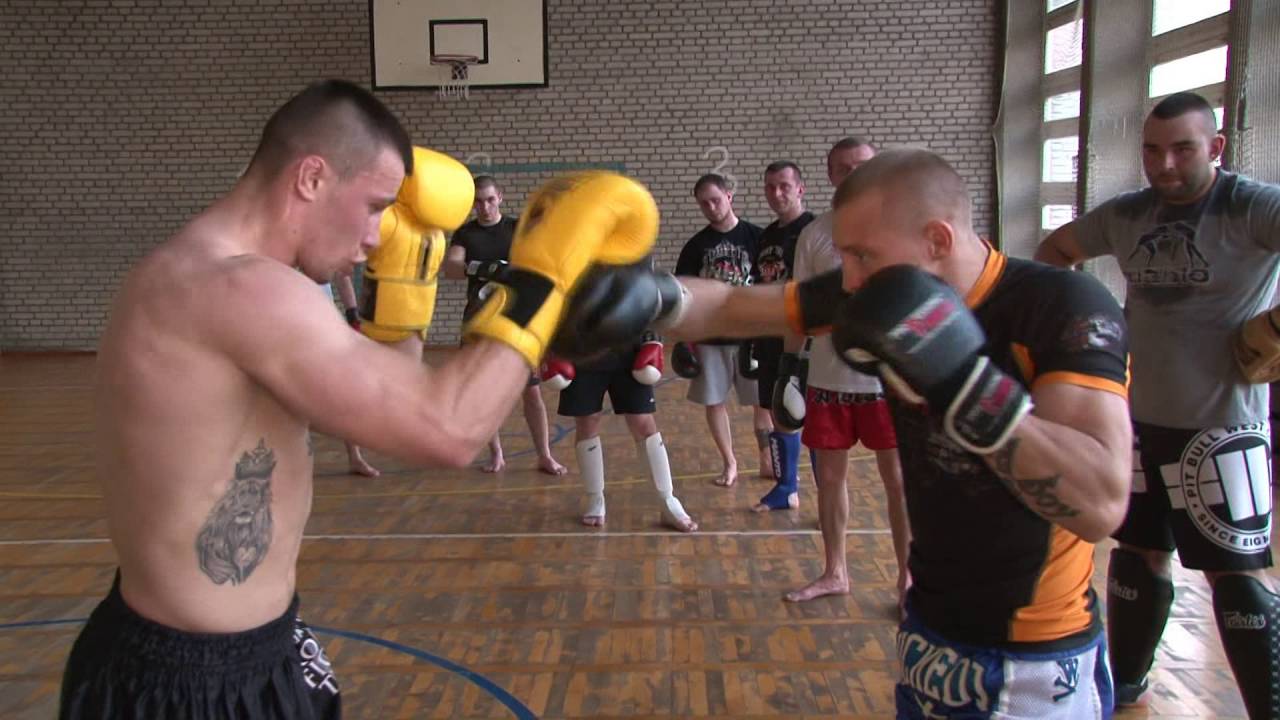 Songo - Trening Muay Thai - Boks Tajski. Trening z Michałem MATRIX ...