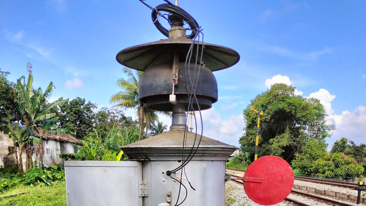 Cara kerja (mekanisme) bel genta perlintasan kereta api - YouTube