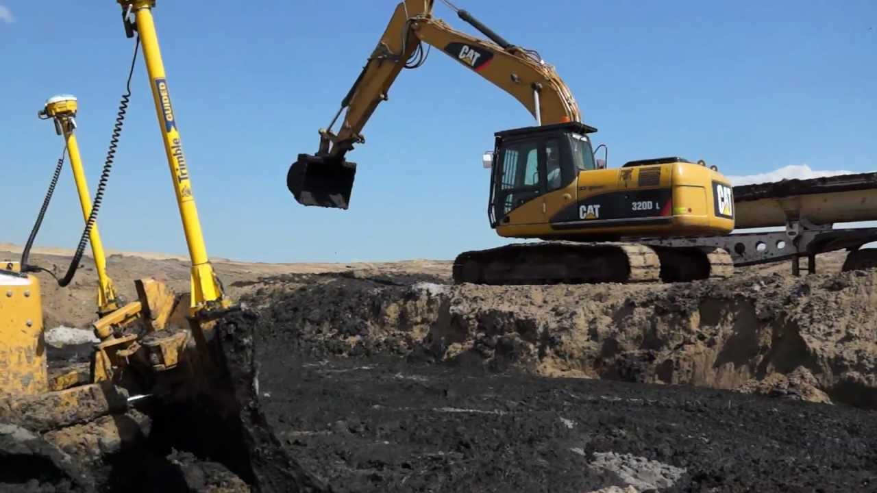 manure lagoon cleanout - YouTube