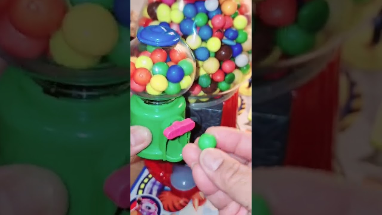 AMAZING GREEN GUMBALL MACHINE - YouTube