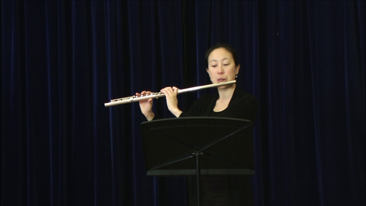 Swedish Dance (Flute Solo) The Young At Heart Flute Player - YouTube