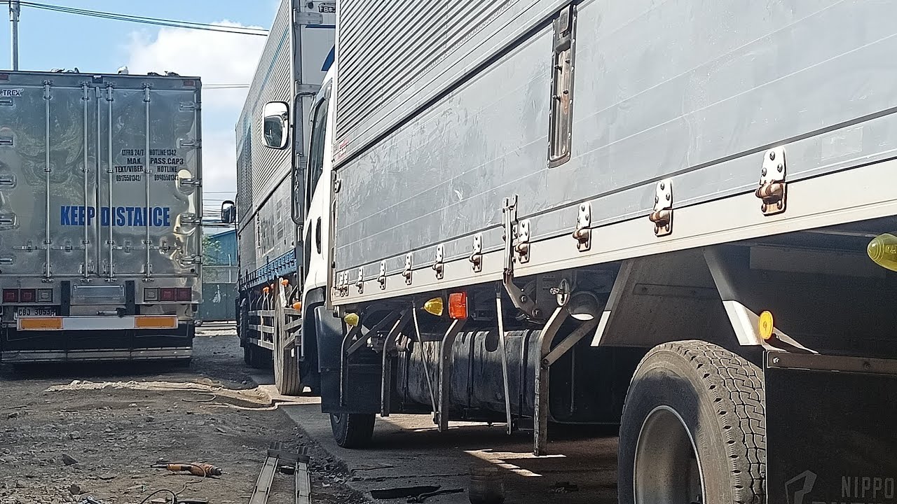 side grills...right side preparing - YouTube