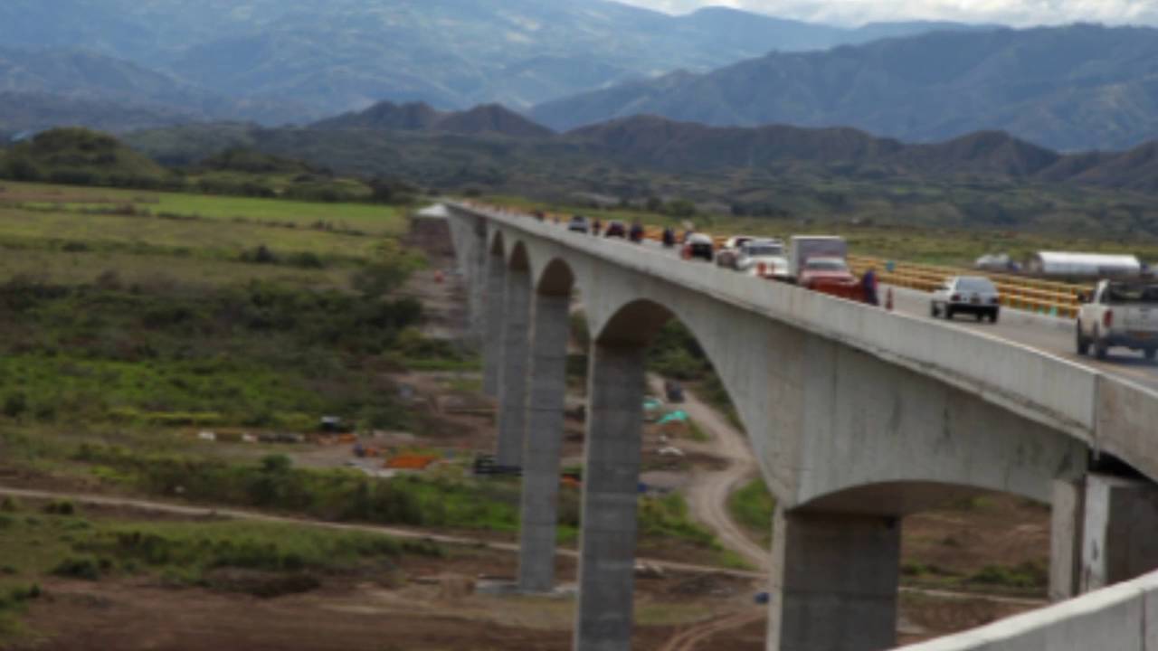 Viaducts and bridges colombia/Viaductos y puentes de colombia - YouTube
