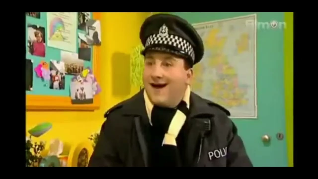 PC Plum has lost his voice | Balamory (2002) - YouTube