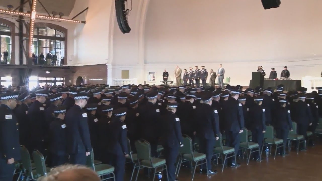 Media group calls on CPD hire more Black officers - YouTube