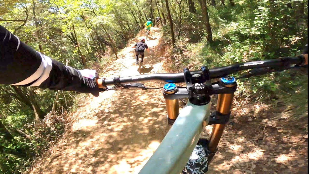 RIDING 4 RIDERS SICK MTB BIKEPARK - Bienvenido Aguado - YouTube