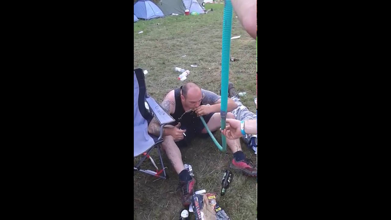 Daniel am Trichtersaufen - YouTube