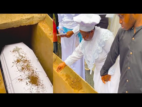 This Will Bring Tears To ur Eyes!As Wife & Children Of Yoruba Actor Olayinka Pour Sand On His ...