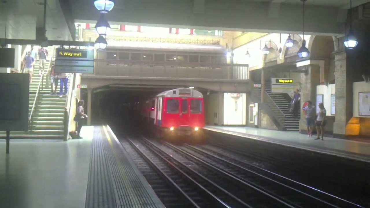 D78 Stock District Line trains arriving and departing Gloucester Road ...