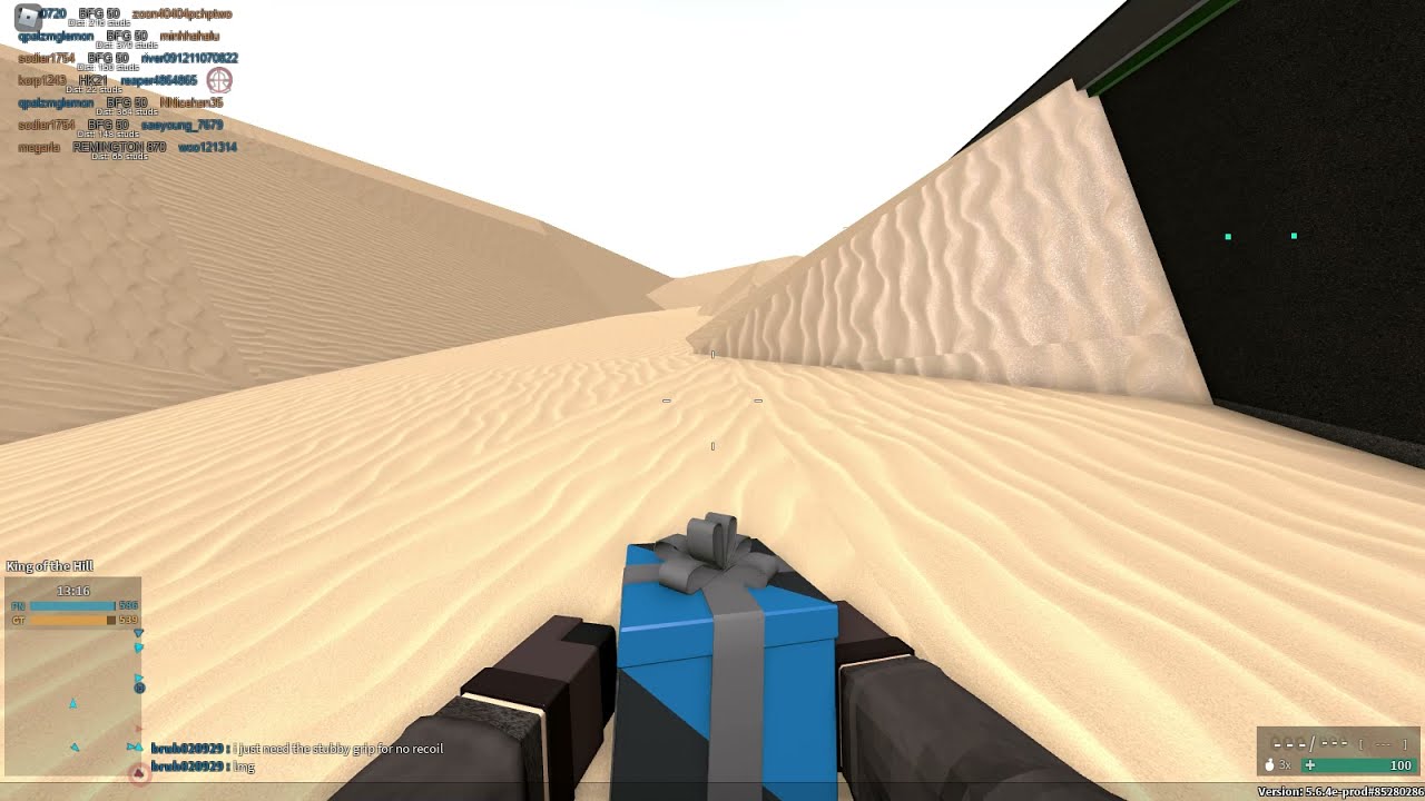 Christmas 2021 giveaway in Phantom Forces: Present melee weapon - YouTube