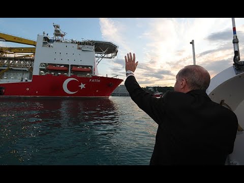 Cumhurbaşkanı Erdoğan Karadeniz'e açılan Fatih Sondaj Gemisini selamladı