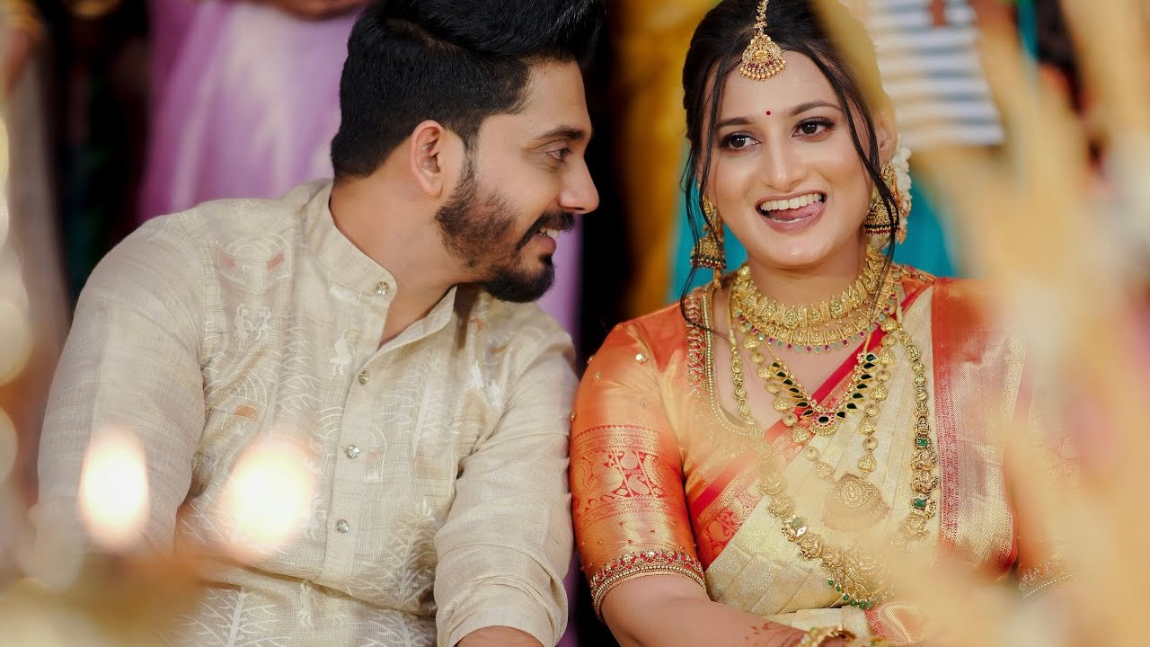 Sreelakshmi & Rahul : A Perfect Balance of Love | Momentos weddings - YouTube