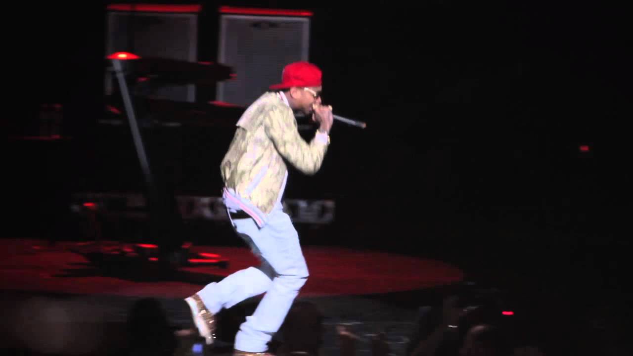 Tyga performs (Rack City) at Power106 Cali Christmas 2011 - YouTube