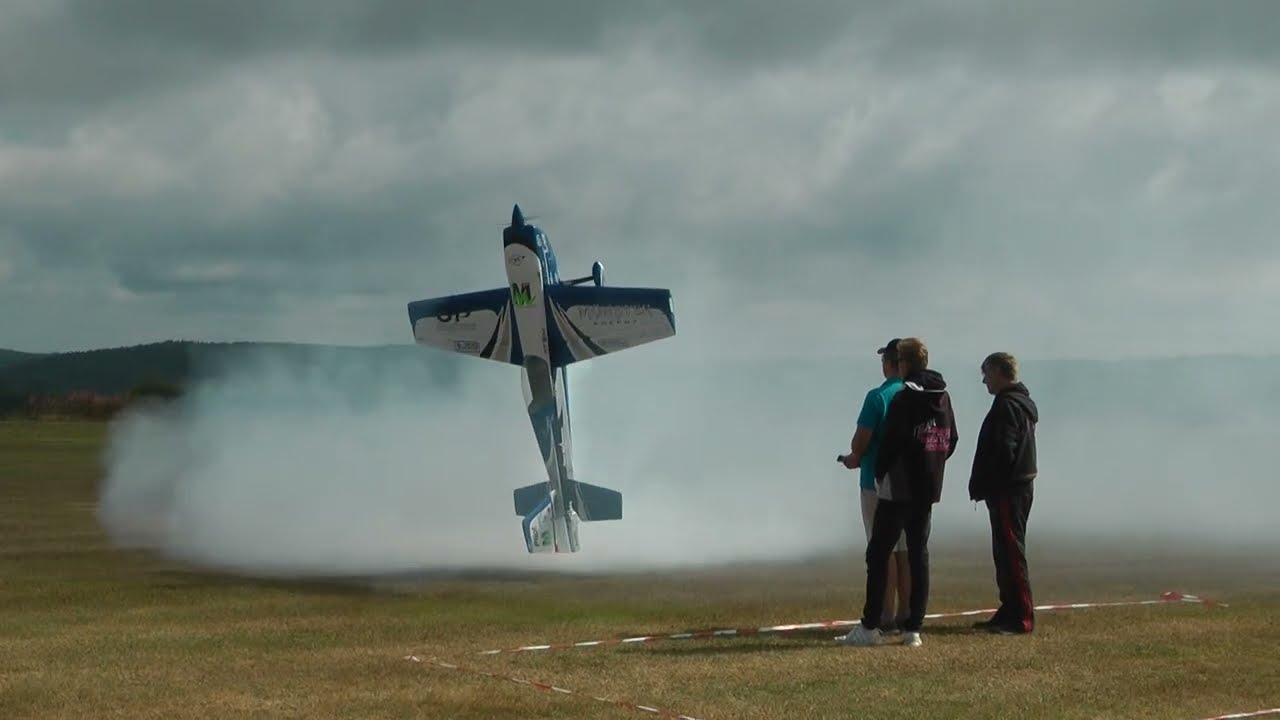 Wings over Europe 2022 - Martin Münster in Action - YouTube