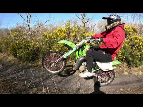 Kawasaki kx 250 x kx 100 nice day for a ride LOVLEY SOUNDS BRAAPPP ...