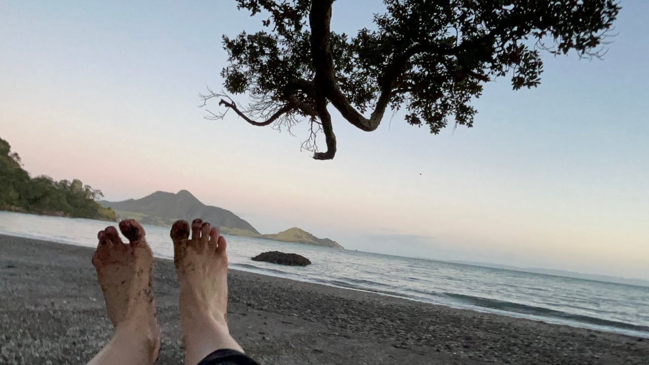 Barefoot ASMR Beach Walking at Little Munro Bay - YouTube