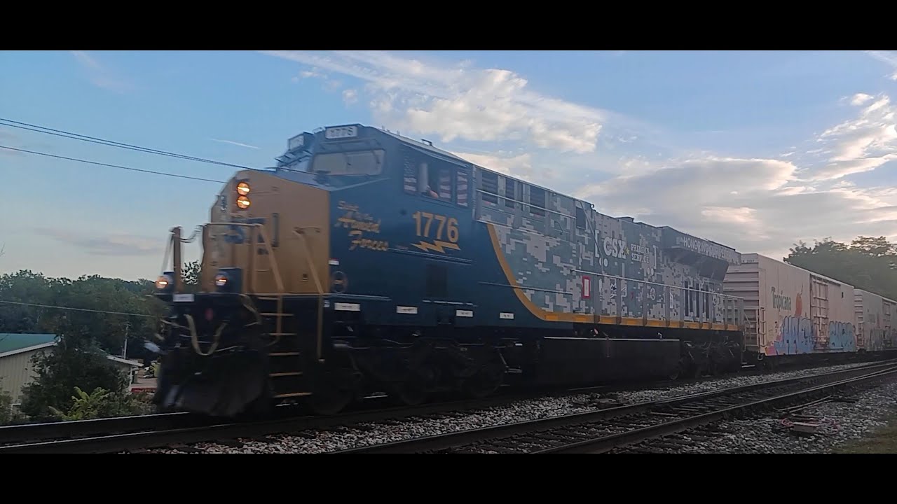 [4K] not the best video of CSX 1776 leading M300-07 passing thru Dorsey ...