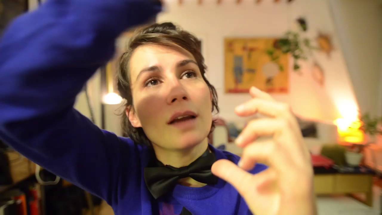 L'empire contre attaque ! (Hélène Viviès) - YouTube
