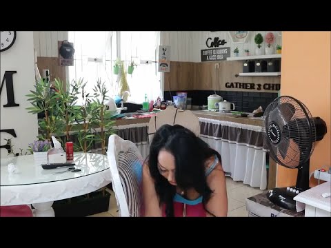 TANTE SARAH SEMAKIN SEMOK