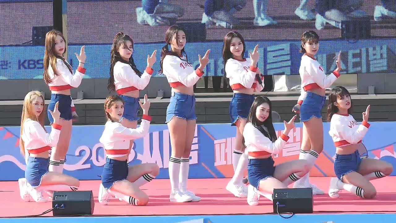 [4K] 181007 모모랜드 직캠 (MOMOLAND) - BAAM(배엠) @2018 씨름 페스티벌(한강 예빛섬)/Fancam ...