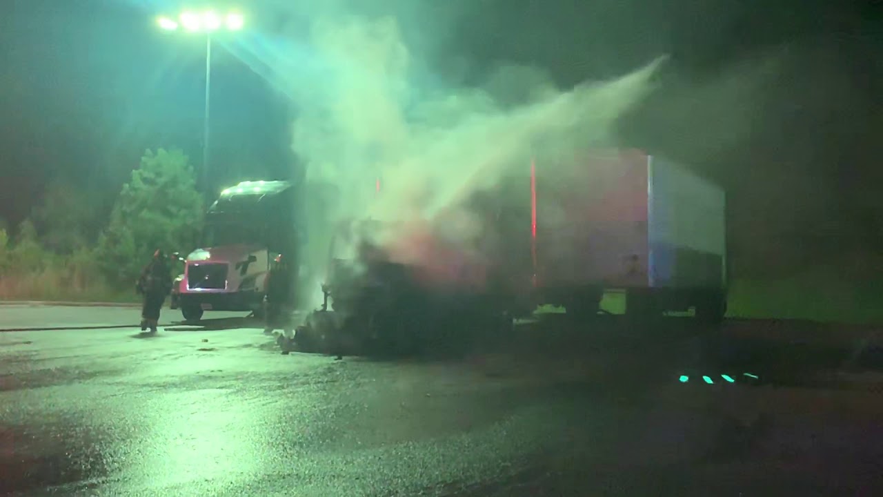 Putting out Truck Fire in Warfield, VA - YouTube
