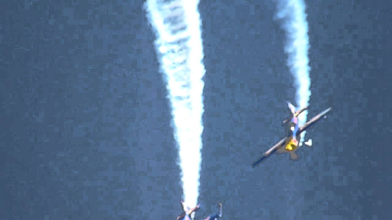 Red-Bull Flight Team - YouTube