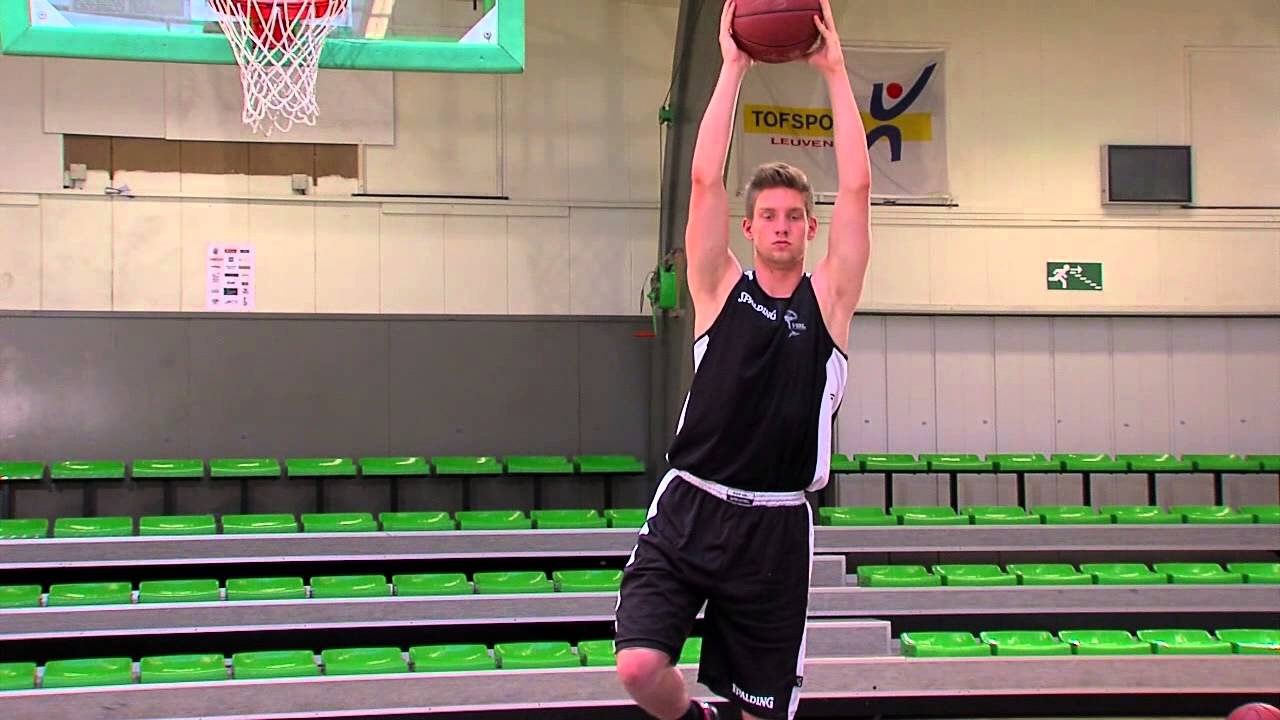 BodyCheck+: Unipodale squat + stand hoog op de tenen (advanced) - YouTube