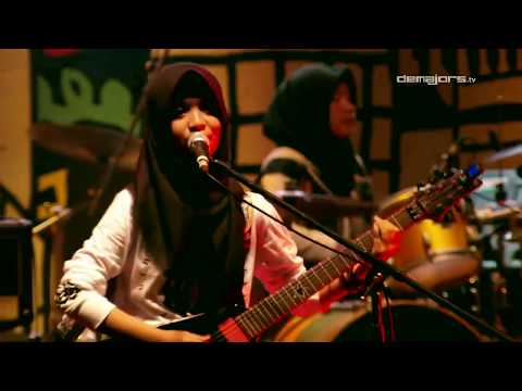 Voice Of Baceprot Master Of Puppets (Metallica Cover)