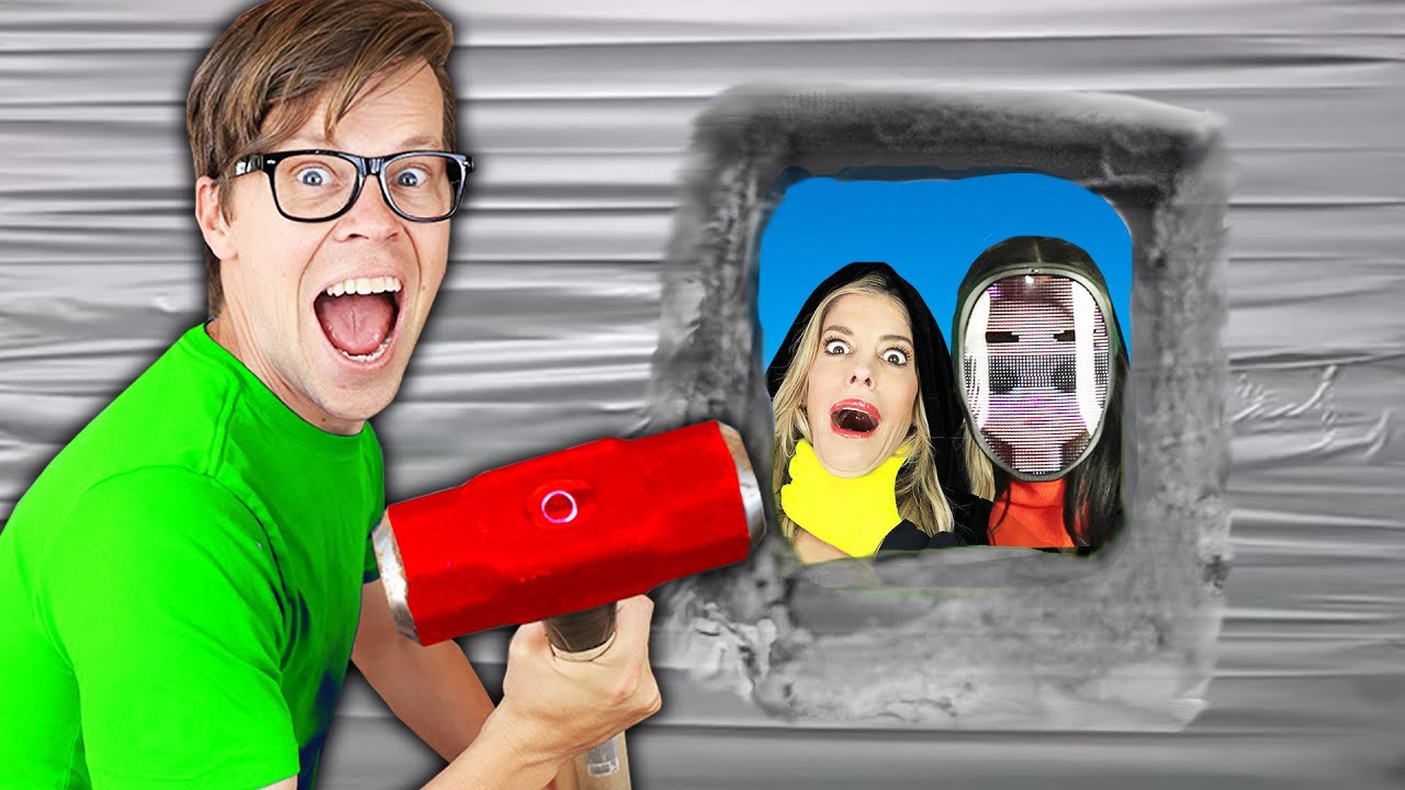 100 LAYERS CHALLENGE for 24 hours! - YouTube