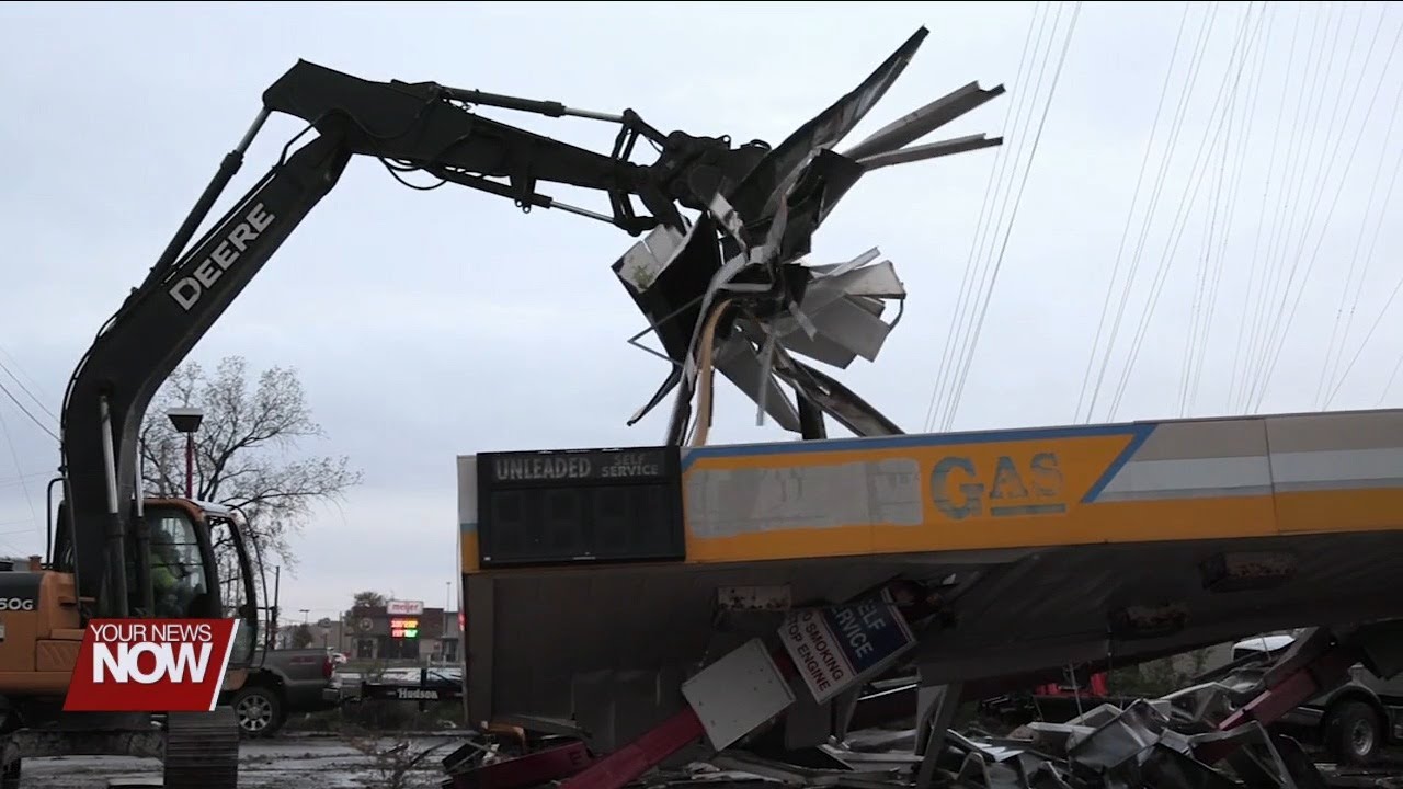 Swifty gas station on Elida Road demolished - YouTube