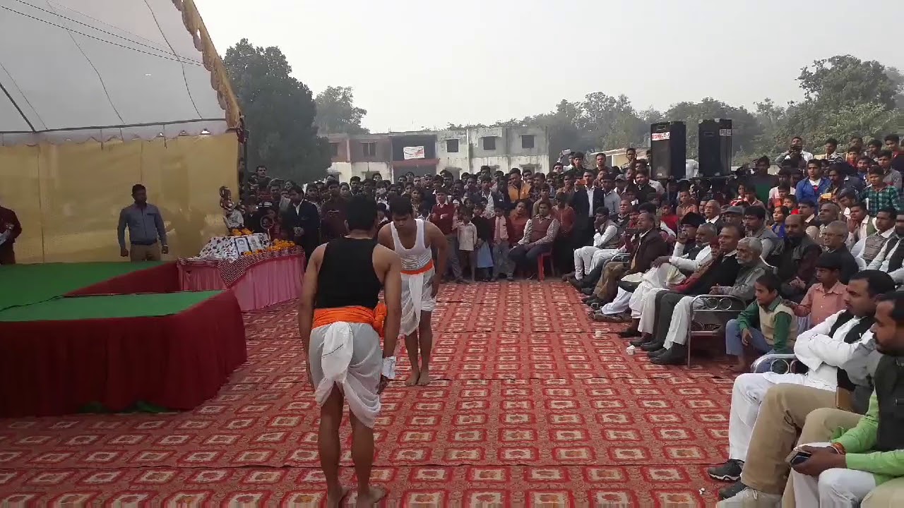 Dual fight in martial arts - YouTube