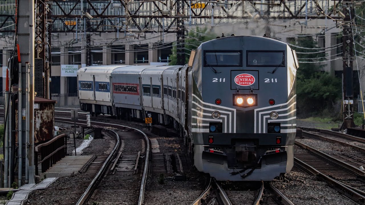 New Haven line: Early evening in Stamford, CT - YouTube