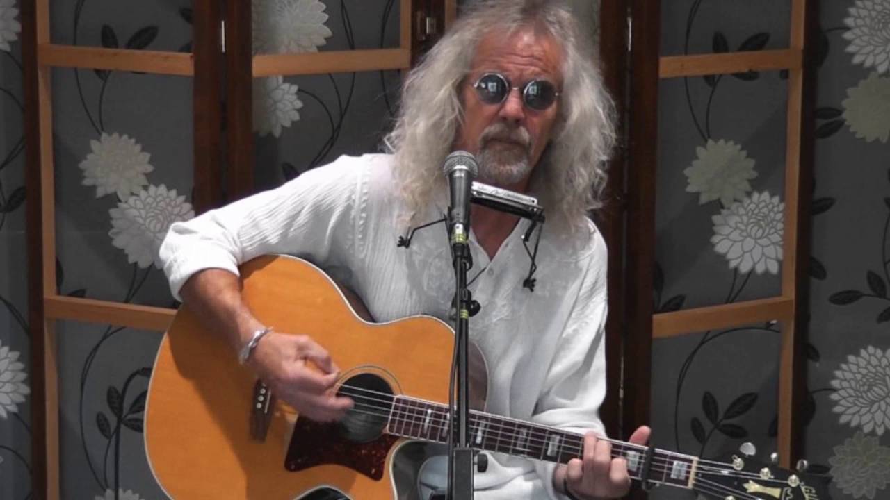 Donovan, 'Catch the Wind' cover - YouTube