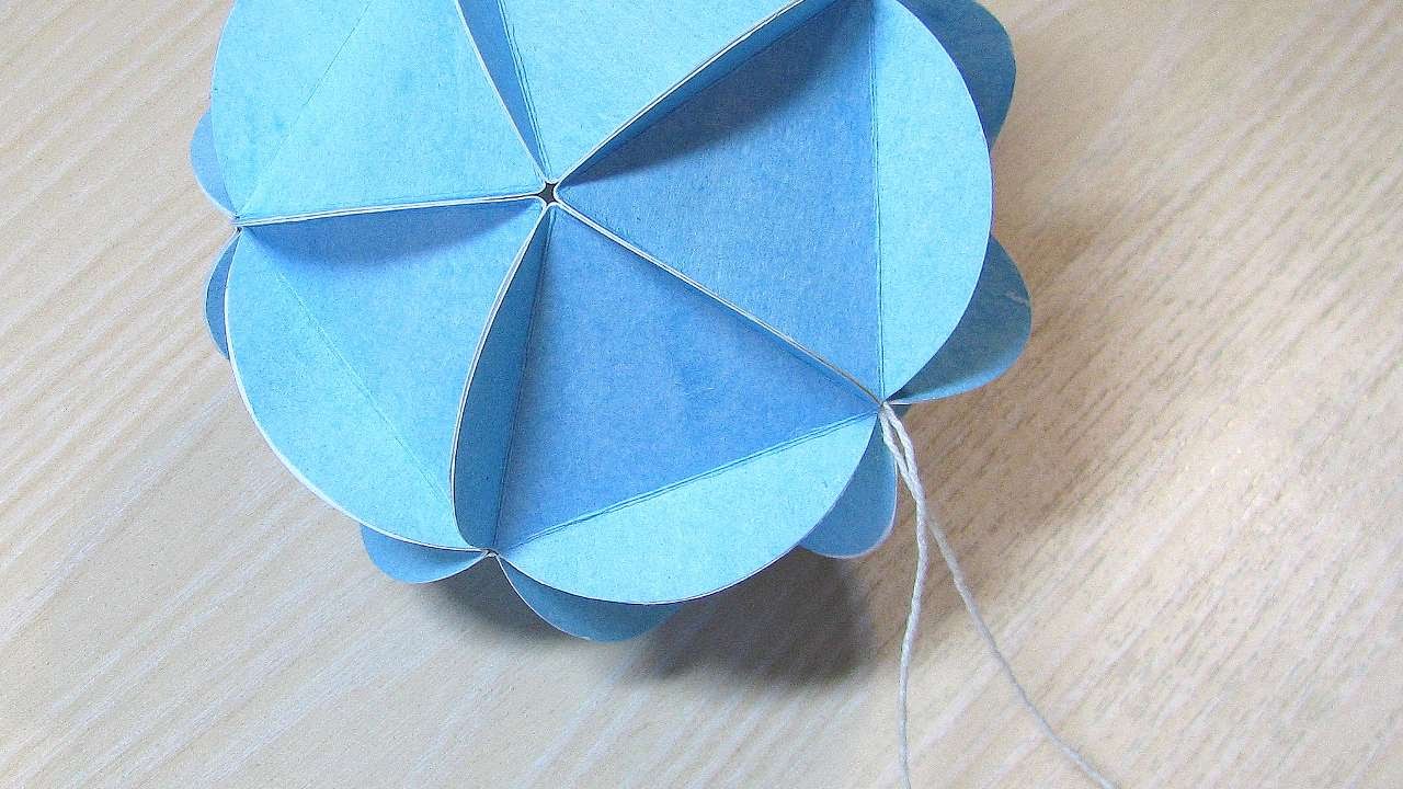 How To Make A Christmas Ball From Paper - DIY Crafts Tutorial ...