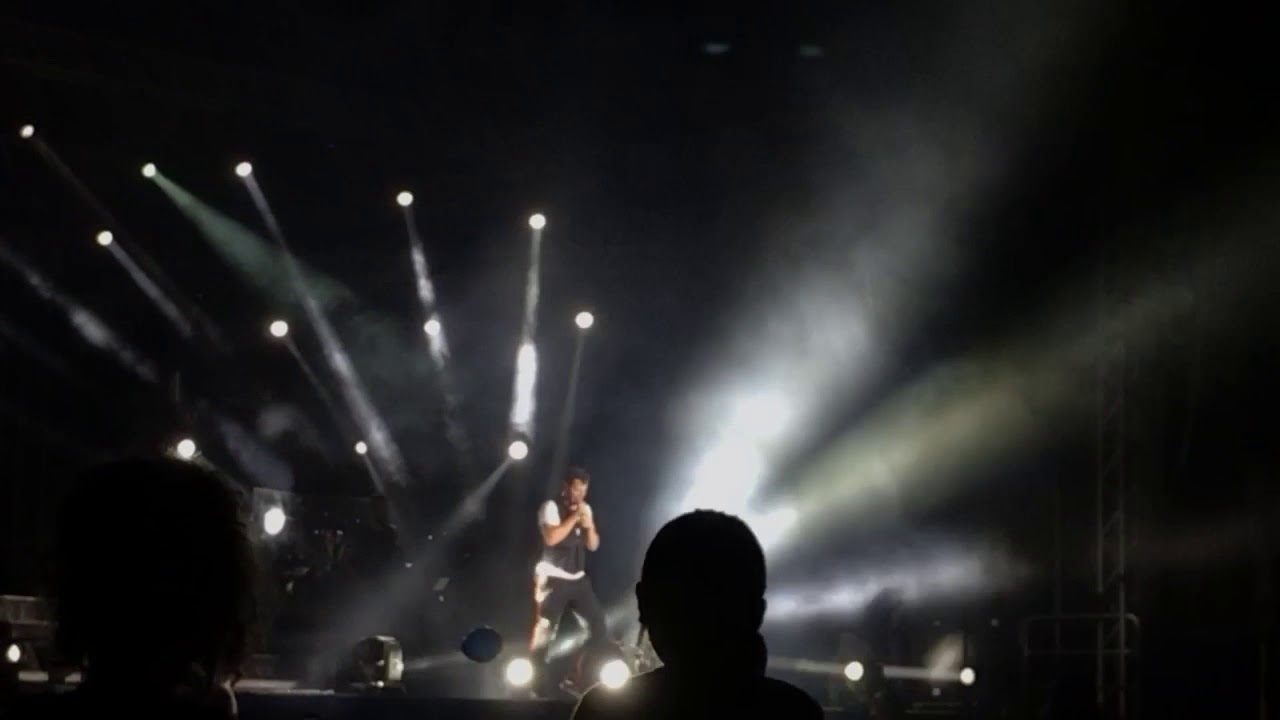 Δεν έχει σίδερα η καρδιά σου - Σακης Ρουβας live @ Φεστιβάλ Νέων Αρδας ...