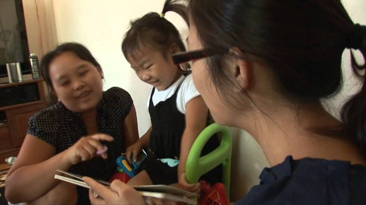 United Way of Dane County:Education-Parent-Child Home Program (1 Minute) - YouTube