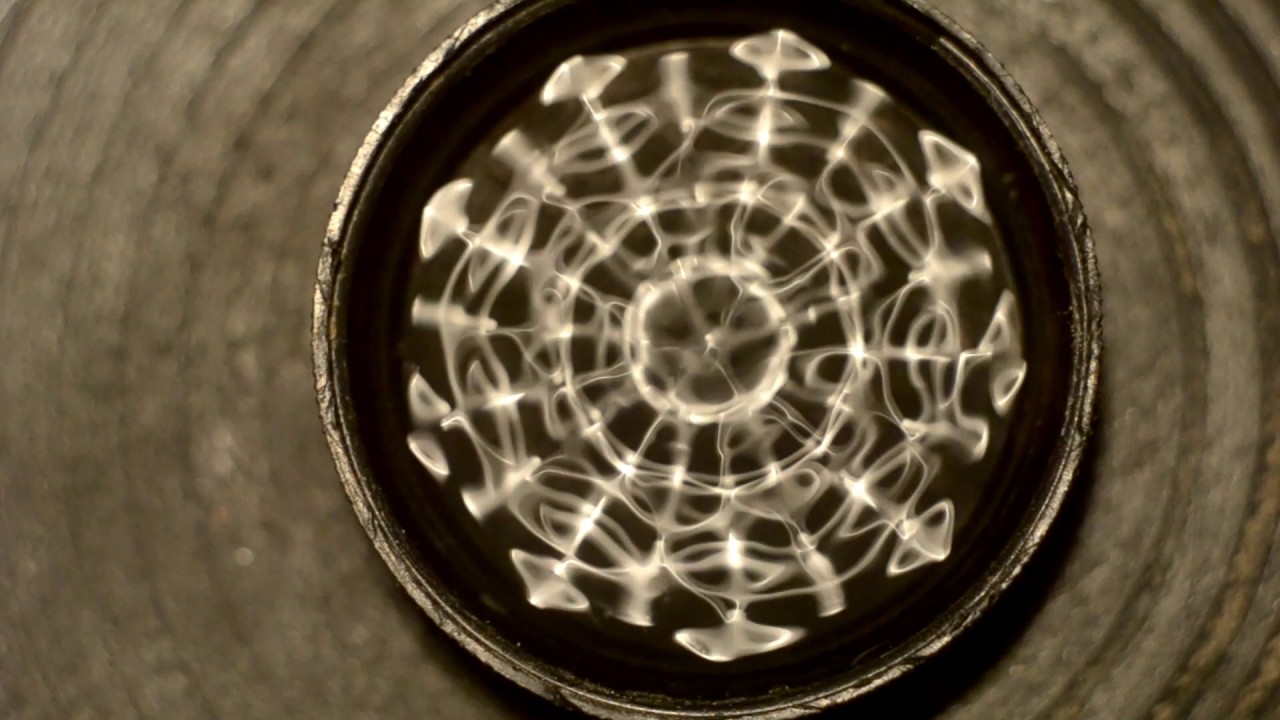 sonic water - liquid soundscapes - water patterns made by sound - YouTube