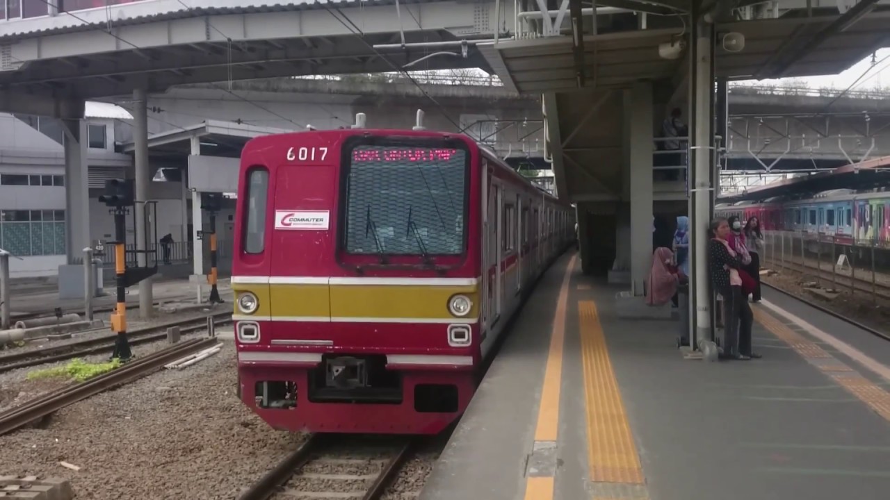 KRL Express lewat Tanahabang - YouTube