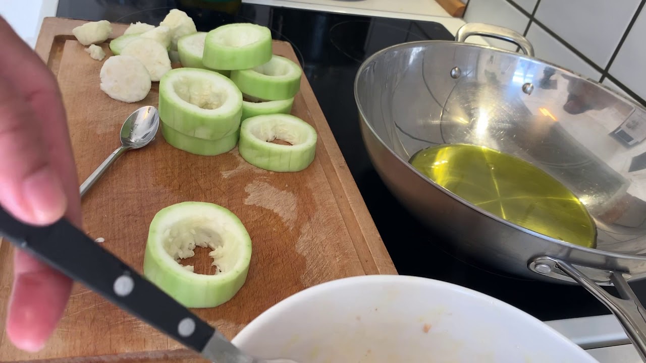 Fried squash with minced chicken - YouTube