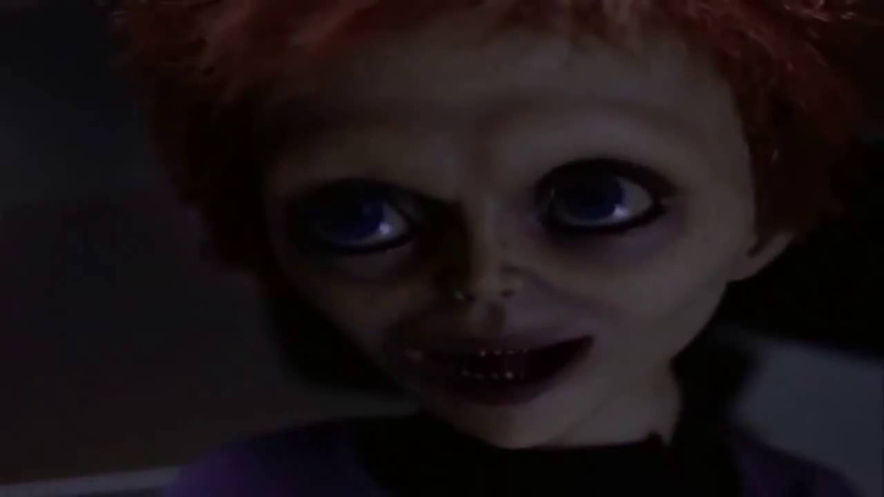 Chucky Mata a Britney Spears Español - YouTube