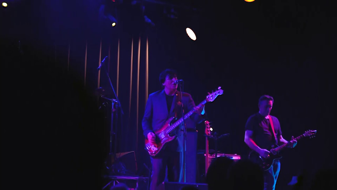 The Chameleons, In Shreds, 229 Club London - YouTube