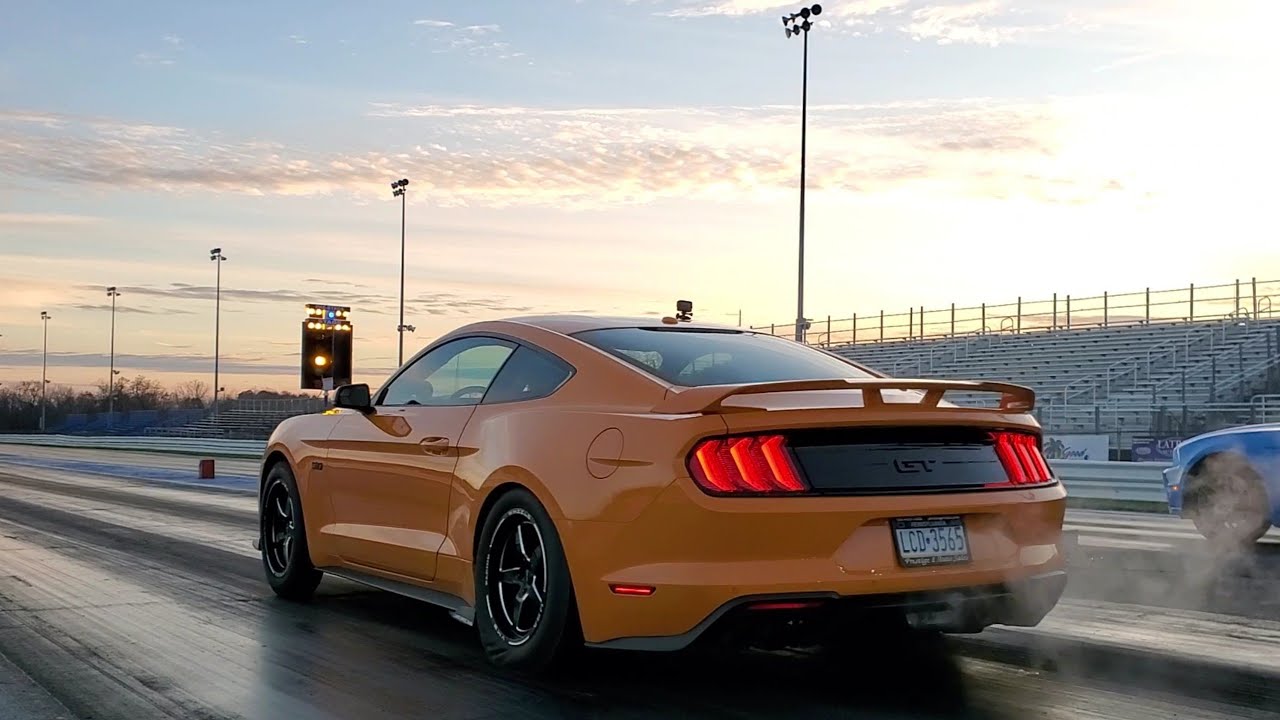 2018 MUSTANG GT MANUAL RAW STICK SHIFT NMRA DRAG RACING - YouTube