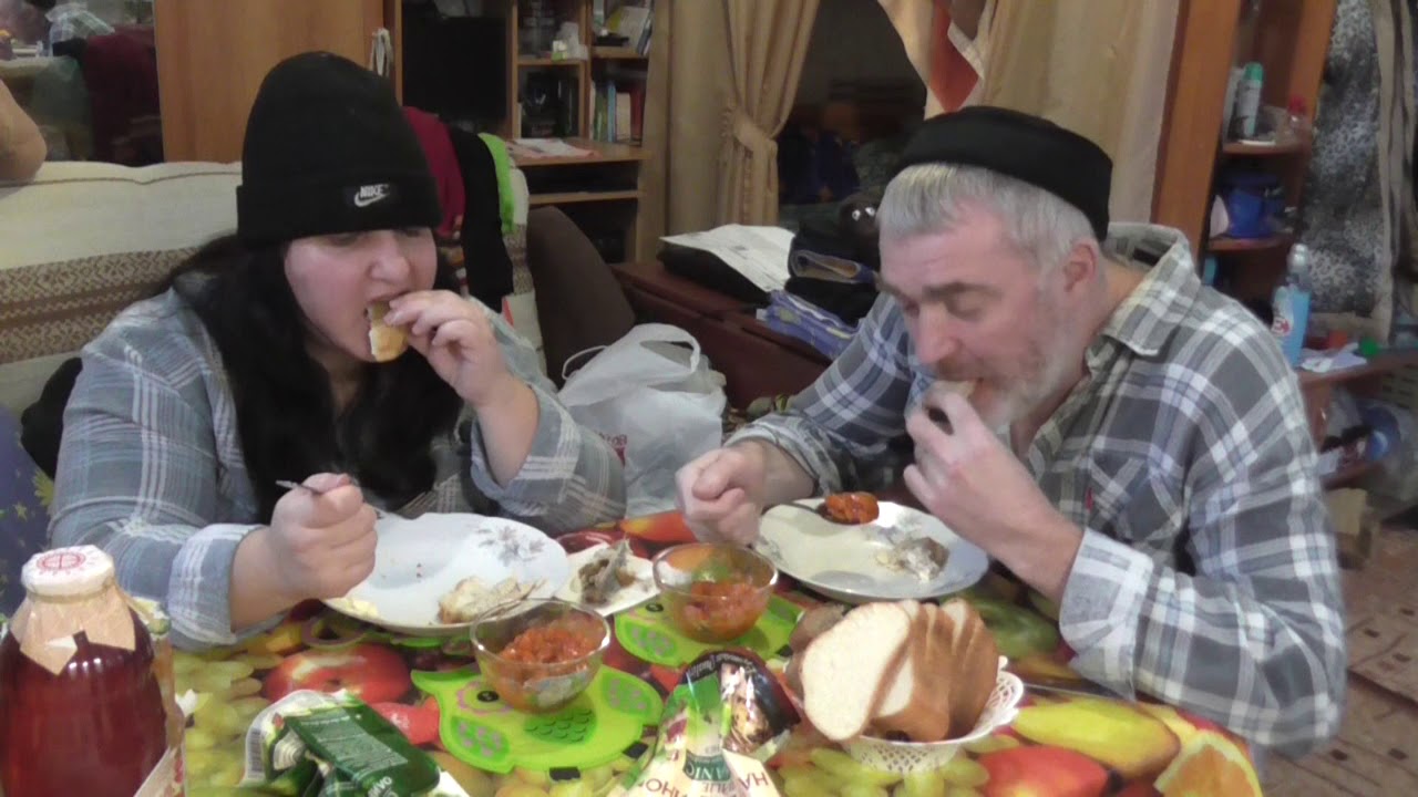 MUKBANG RUSSIA. EATING SHOWS. FRIED FISH,BEANS and COMPOTE.ASMR.Рыба ...