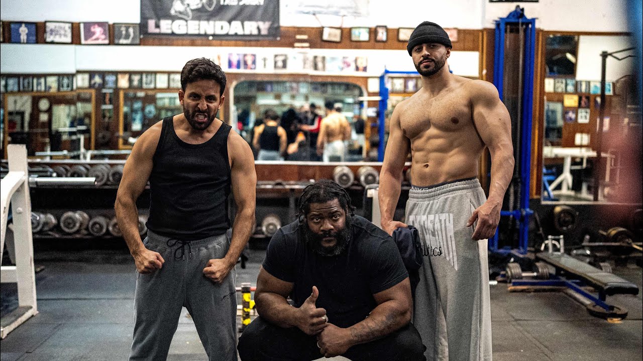 ANWAR TRAINS AT THE MOST DANGEROUS GYM IN AMERICA - YouTube