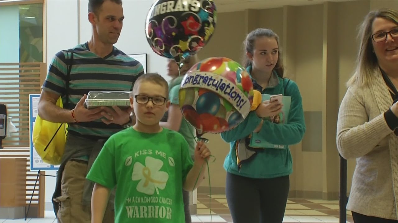 9-year-old rings the Victory Bell at Roswell Park Cancer Institute ...