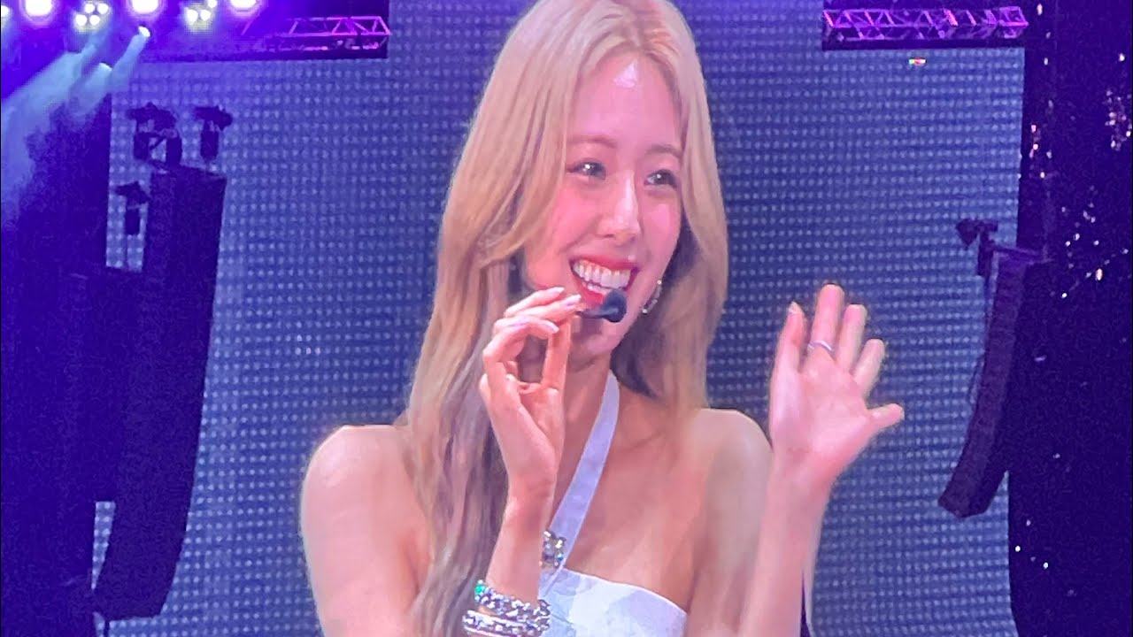 220917 The Golden Hour: 오렌지 태양 아래 아이유 IU 콘서트 초대가수 ITZY(있지)-달라달라 - YouTube