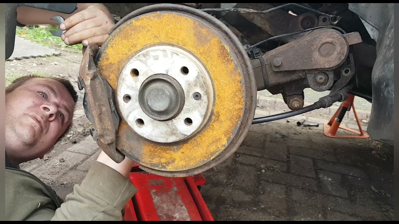 Peugeot 206 cc rear axle repair. - YouTube