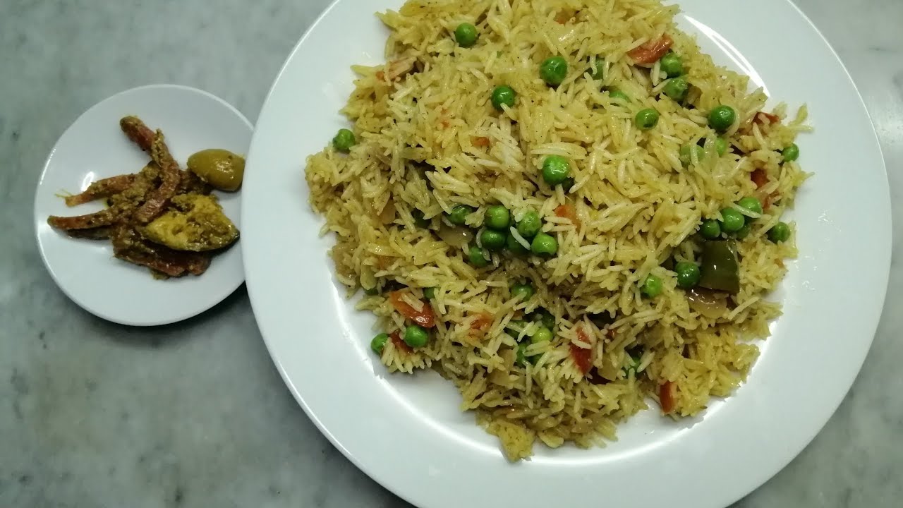 Tasty Restaurant Style Mutter Palao | Cooking with Shazia - YouTube