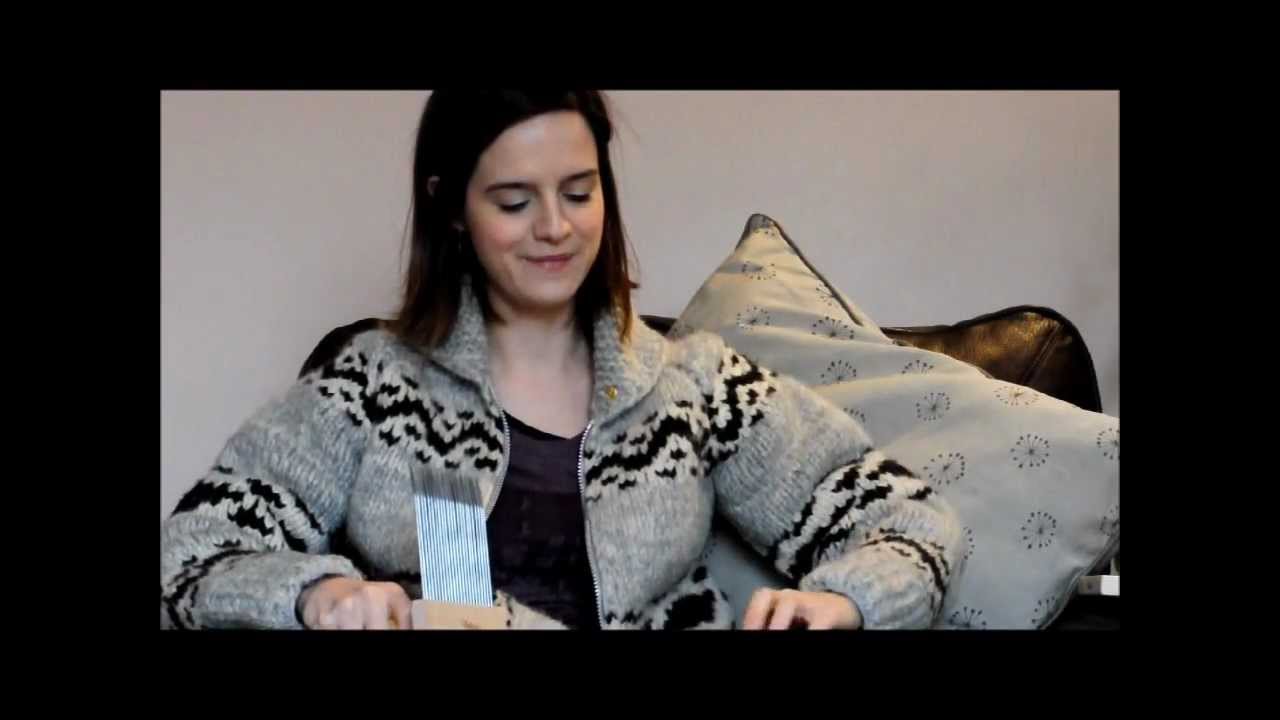 Roger Hawkins Mini Combs vs. Valkyrie Extra Fine Combs - YouTube