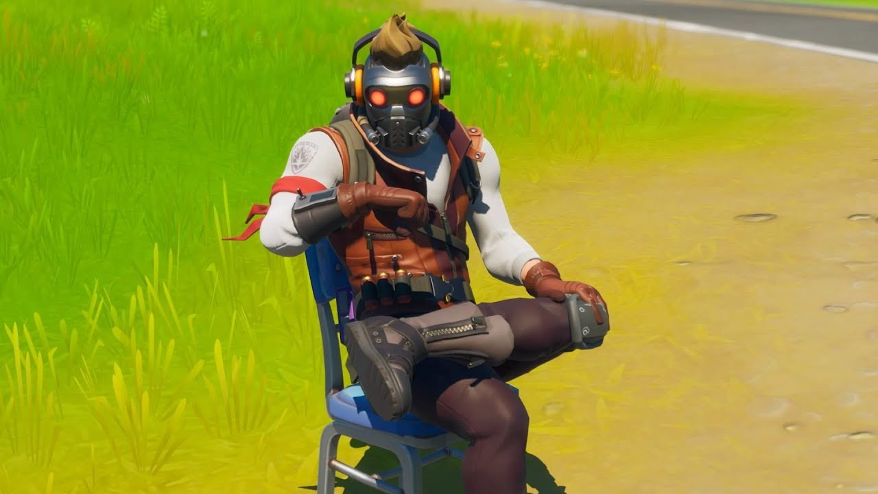 Doing the new emote have a seat all game - YouTube